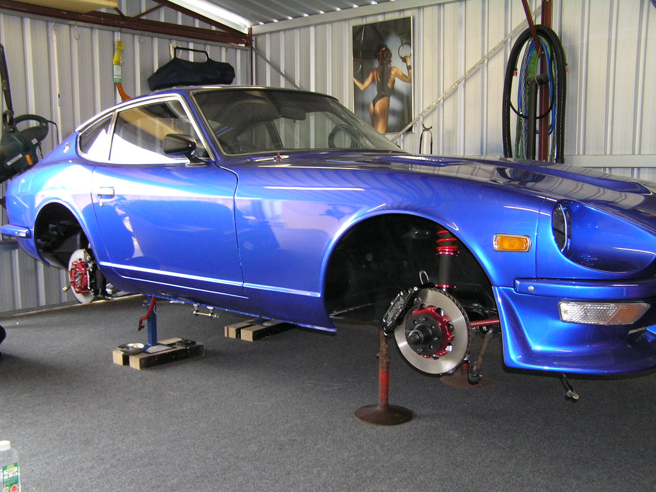 Up On Blocks - Member Gallery - Auszcar