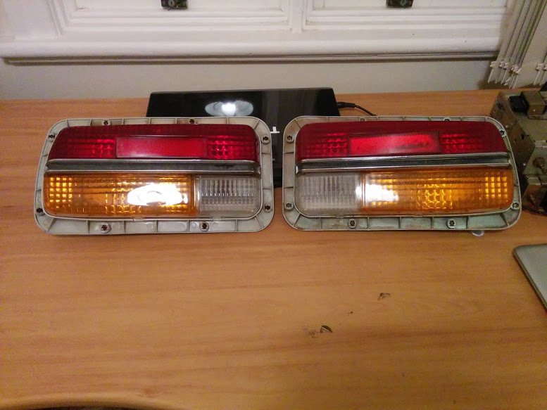 Tail Light Restoration Tutorial. - General Maintenance - Auszcar