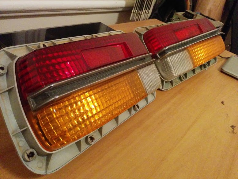 Tail Light Restoration Tutorial. - General Maintenance - Auszcar