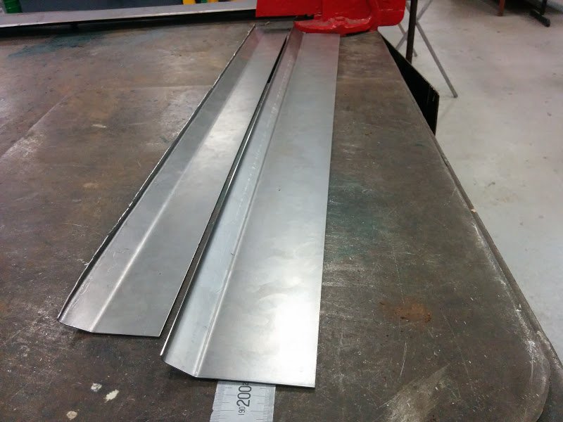 Rear Slam Panel Rust Repair. - Page 2 - Body work - Auszcar