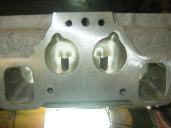 Overview Of L6 Engine Heads - Engine - Auszcar