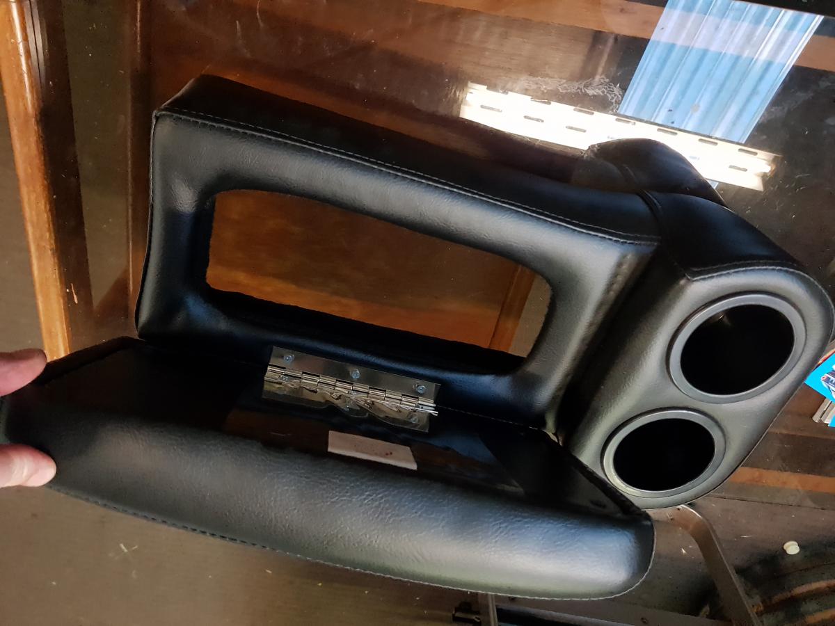 240Z Centre Console Arm Rest With Cup Holders - Parts and Tools for ...