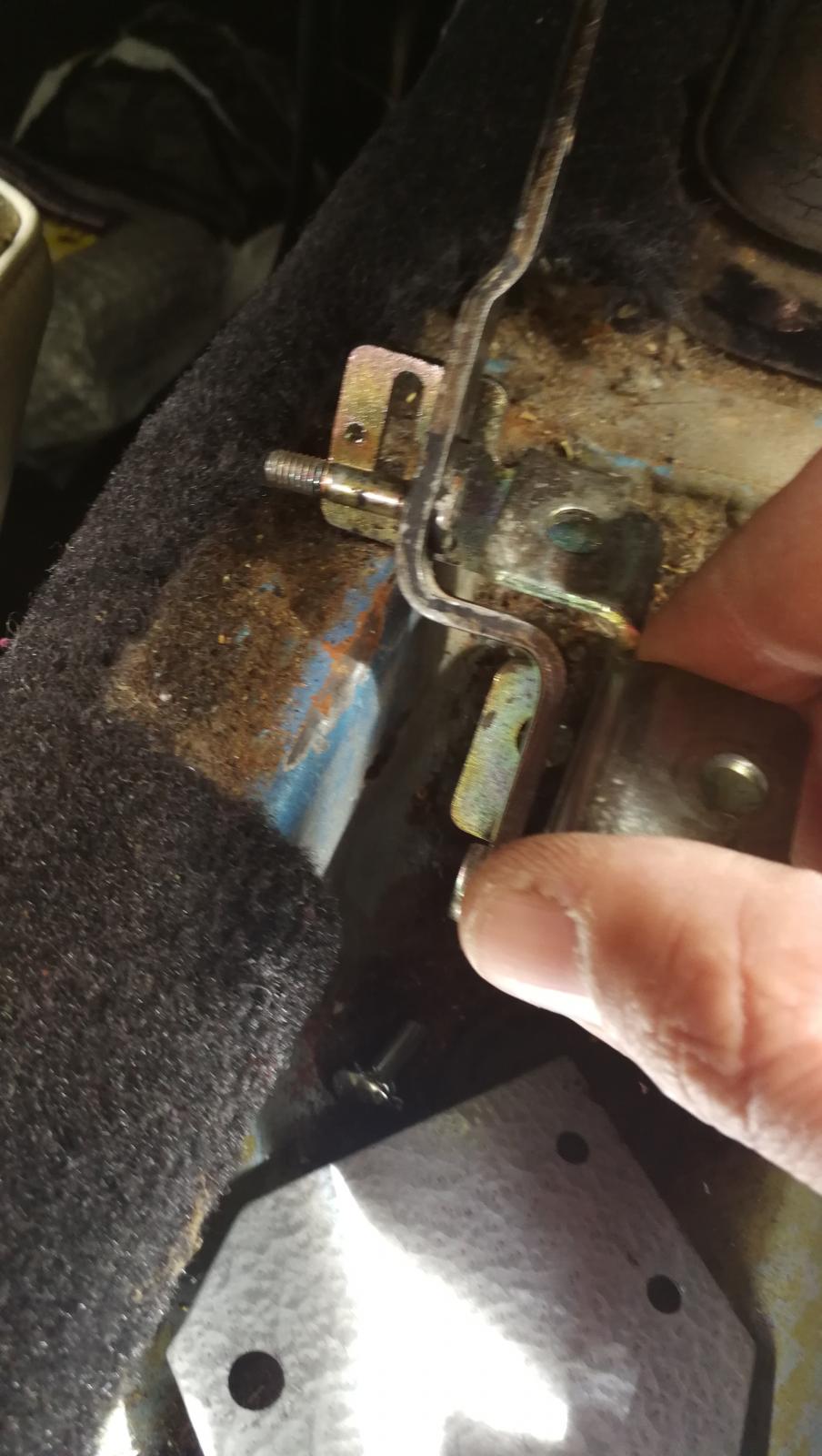 Is This Choke Lever From A 260Z? - Fuel Systems - Auszcar