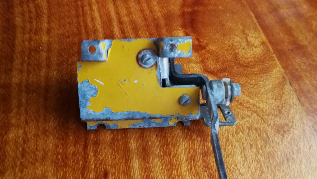 Is This Choke Lever From A 260Z? - Fuel Systems - Auszcar