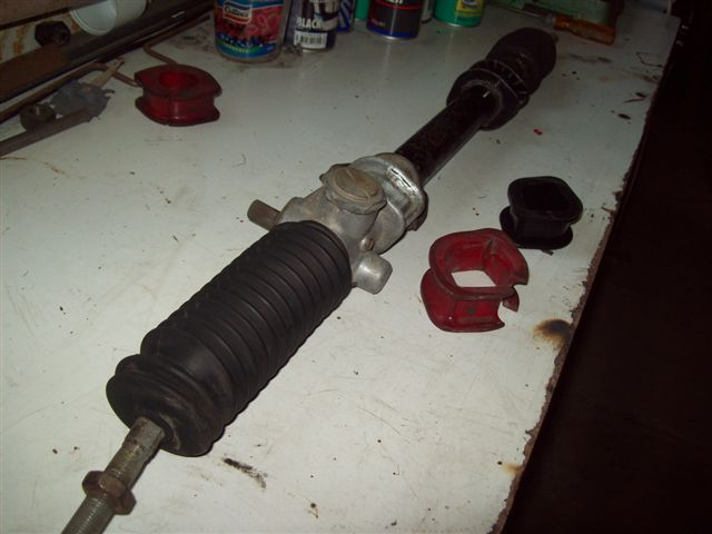 Steering rack mounting rubbers - poor fit? - Suspension - Auszcar
