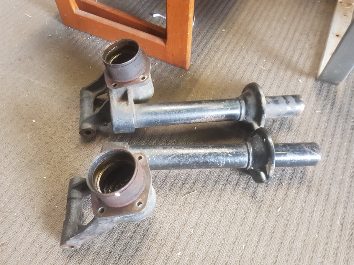 240z rear strut housings and rear lower control arms - Parts and Tools ...