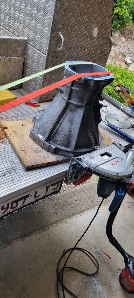 vg30 box behind al28 - Gearbox - Auszcar