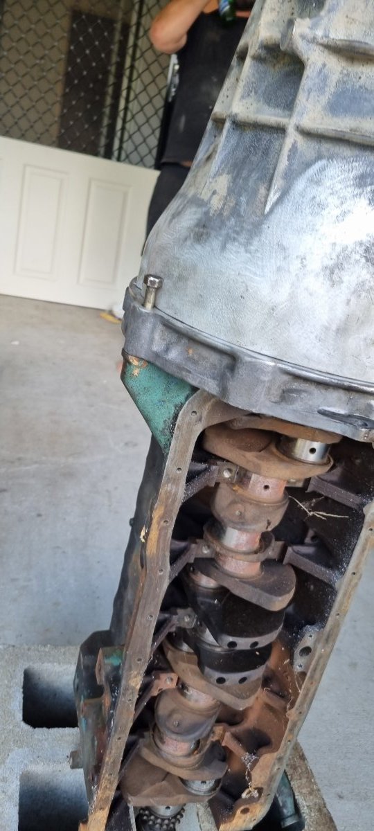 vg30 box behind al28 - Gearbox - Auszcar